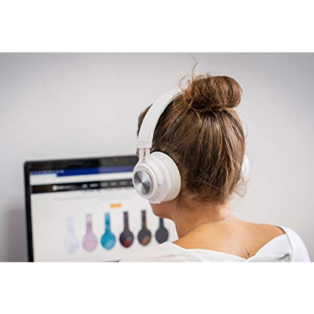 PowerLocus P3 Wireless Bluetooth Headphones Over-Ear, [40h Playtime, Bluetooth 5.0] Foldable Stereo Wireless/Wired Headphone Over Ear with Mic Deep Bass Headset for iOS/Android/Laptop/PC/TV - White