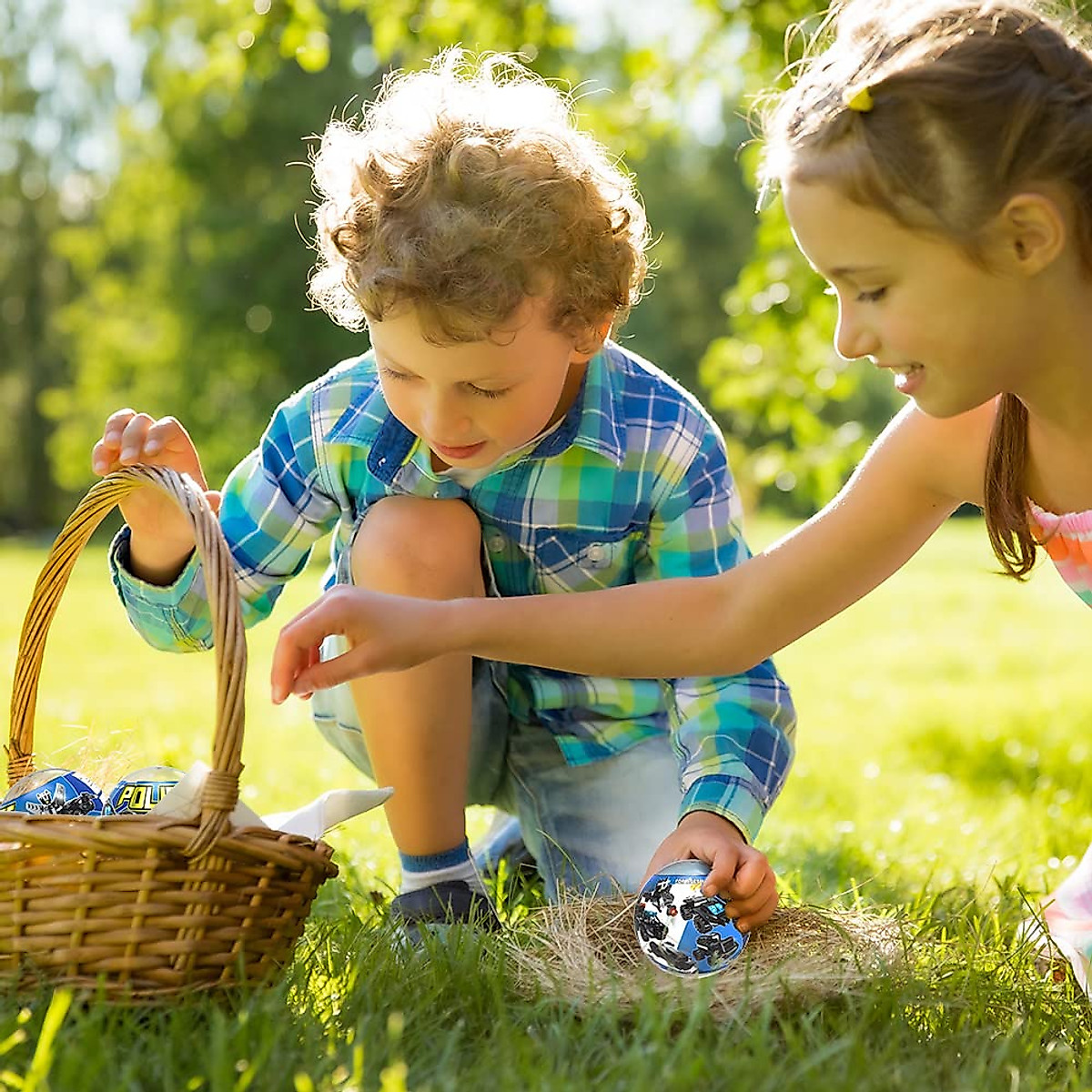 WODMAZ 12 PCS Pre Filled Easter Eggs with Robot Vehicles Building Blocks, Car Toys Set for Kids' Gift, Easter Party Favors, Easter Basket Fillers, Easter Egg Hunt, Classroom Events