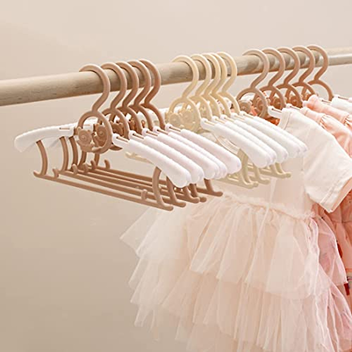 Baby Hangers 20pcs Adjustable Non-Slip Children Baby Nursery Closet Hangers Children Coat Hanger Extendable Laundry Infant Hangers for Girl Boy Toddler Kid Child Newborn Laundry Gifts (20 pcs, Brown)