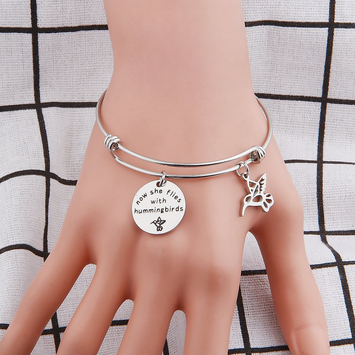 ENSIANTH Now She Flies with Hummingbirds Brcelet Hummingbird Memorial Jewelry Sympathy Gift for Her (Hummingbirds Bracelet)