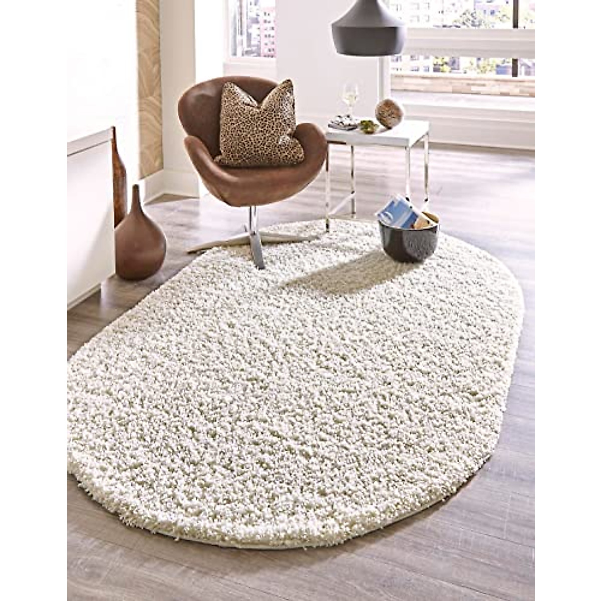 Unique Loom Solid Shag Collection Area Rug (8' x 10' Oval, Pure Ivory)
