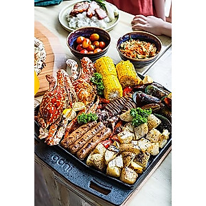 Ooni Dual-Sided Grizzler Plate - Reversible Cast Iron Pan - Cast Iron Skillet with Removable Handle - Cast Iron Griddle - Pre-Seasoned Oven Safe