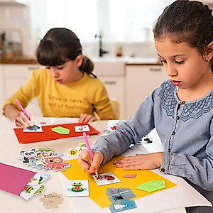 Valentines Day Cards for Kids - 28pcs Diamond Animal Craft Kits Valentines Cards, Kids Valentines Day Cards with 7 Different Gem Stickers for School Classroom Valentine's Gifts Exchange Decorations