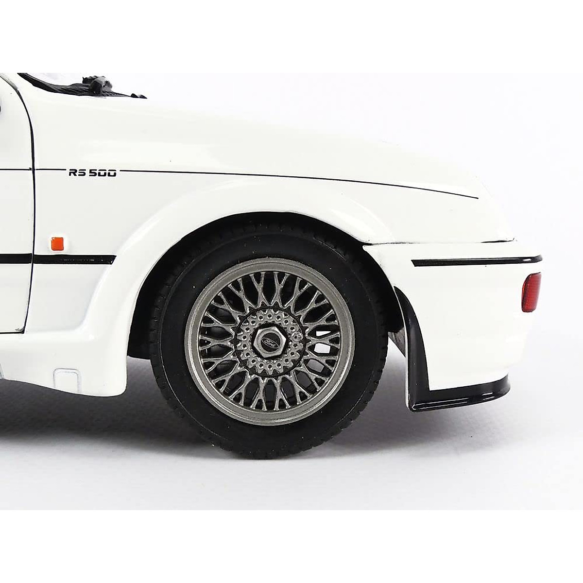 Solido S1806104 1:18 1987 Sierra RS500-White Ford Collectible Miniature car, White