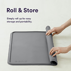 Pee Pad Tray Holder for Dogs - No Spill Raised Lip High Edge Silicone Mat, Extra Thick and Non-Slip for Indoor Floor Protection, Fits Up to 25 x 25 in. Square Potty Training Pads (Large, Grey) | eenk