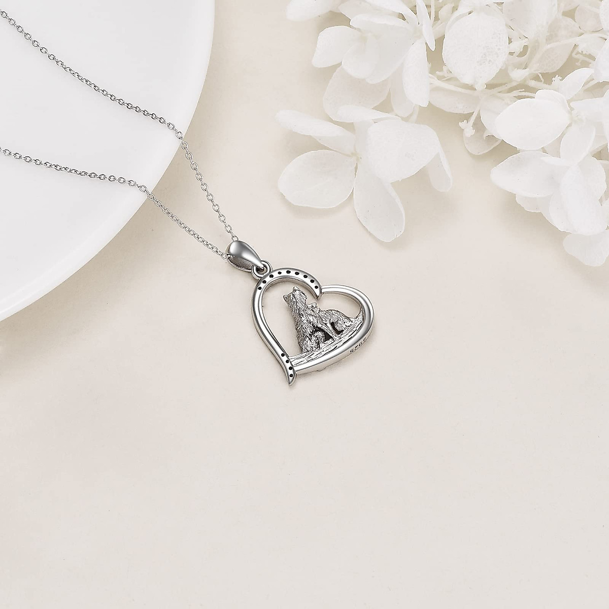 YAFEINI Fox and Wolf Necklace Gifts for Women Sterling Silver Kitsune Fox Love Heart Pendant Necklace Jewelry Gifts