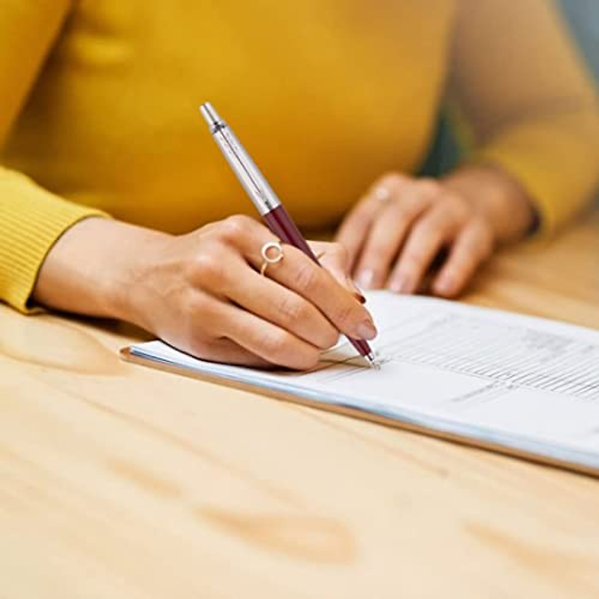 Parker Jotter Originals Ballpoint Pen, Classic Red Finish, Medium Point, Blue Ink, 1 Count