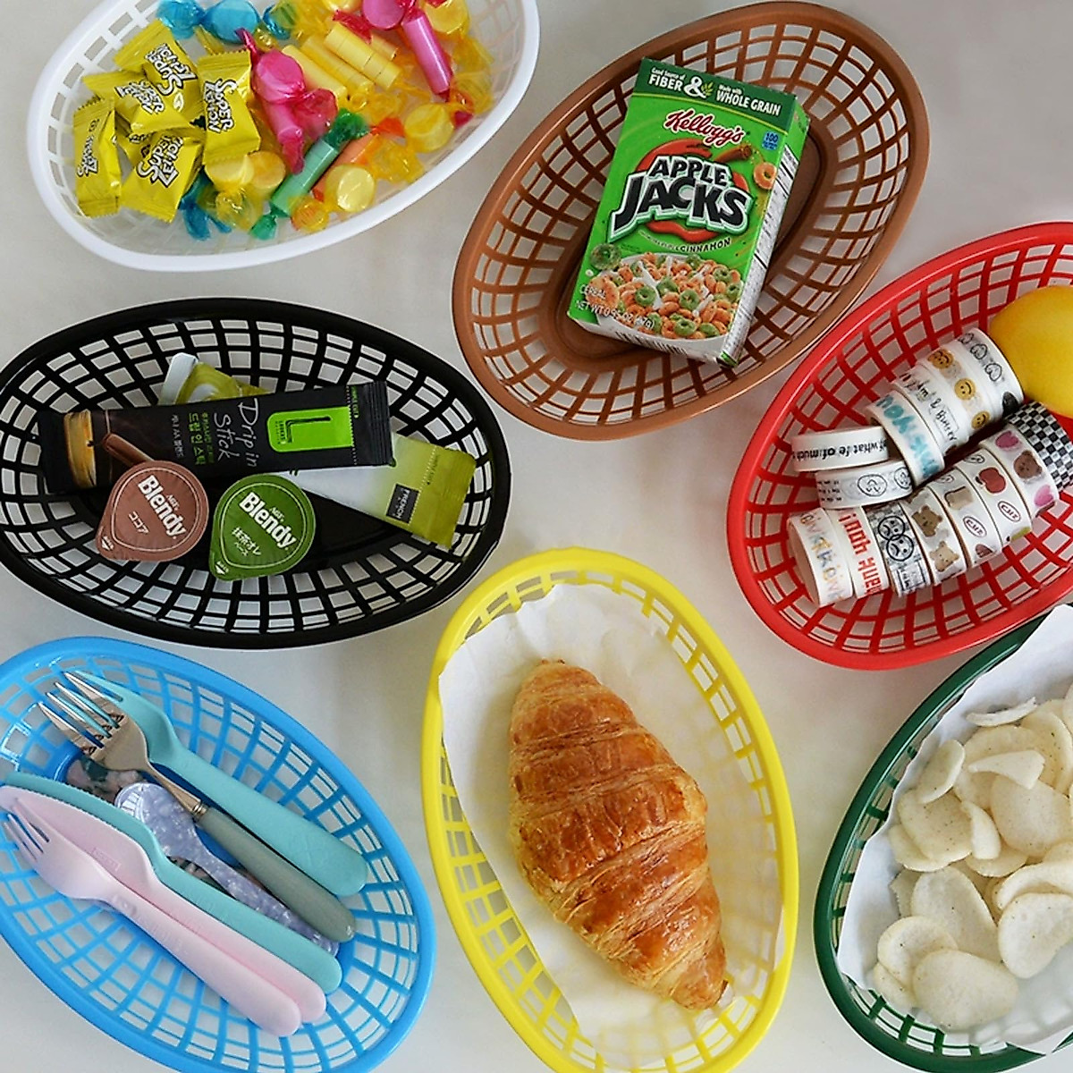 50 Pack Oval Fast Food Baskets, 8.7 x 5.5 Inch Red Plastic Food Baskets Restaurant Basket, Fast Food Storage Baskets for Burgers, Sandwiches, Fries at Party, Picnic, Home