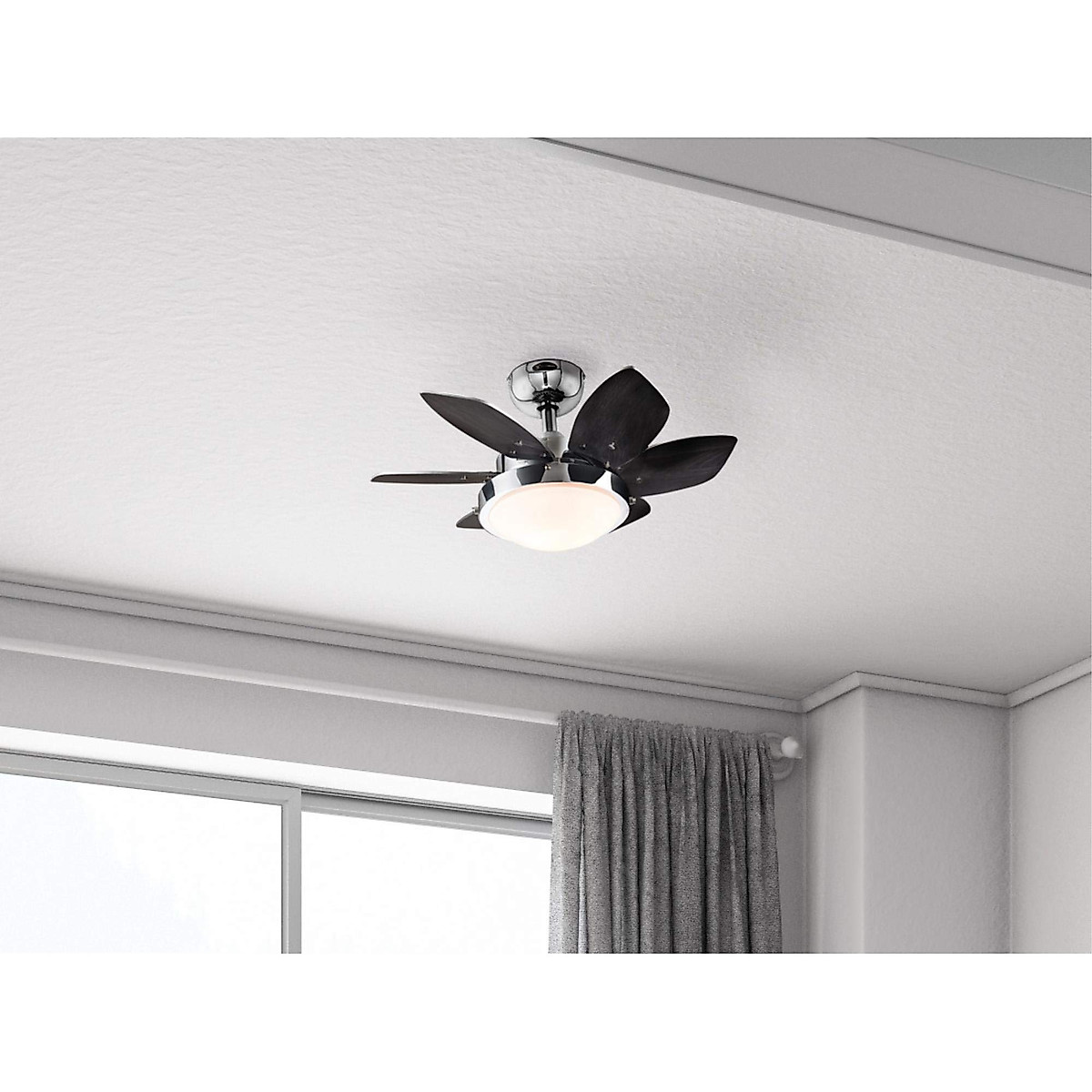 Westinghouse Lighting 7236600 Quince Indoor Ceiling Fan with Light, 24 Inch, Chrome
