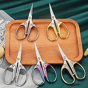 Aemoe 4.5 Inch Cute Embroidery Scissors with Curved Tip for Sewing, Small Stainless Steel Sharp Scissors Craft Shear for DIY Craft Art Work Sewing Handicrafts Needlework Tool and Daily Use Gold