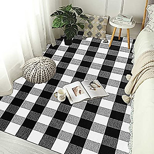 HOYIJA Buffalo Plaid Outdoor Rug 5 'x 7' Black and White Checkered Rug,Cotton Hand-Woven Indoor or Outdoor Check Large Area Rugs, Washable Rugs for Living Rooms/Dining Room/Bedroom/Farmhouse (5＇×7＇)
