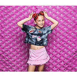 Wow Short Sleeve Top- Design Your own Personalized Wow Short Sleeve top with a DIY Arts & Crafts kit! Suited for Kids Aged 11-12 and for Group Activities.