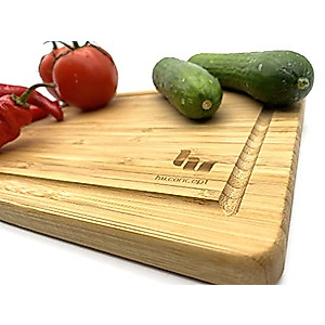 Personalized Cutting Board for Mom or Grandma, Custom Engraved Kitchen Gift, Customized Mom and Grandma Gift from Daughter or Son, Kitchen Sign with Stand, 12 Designs and 3 Sizes