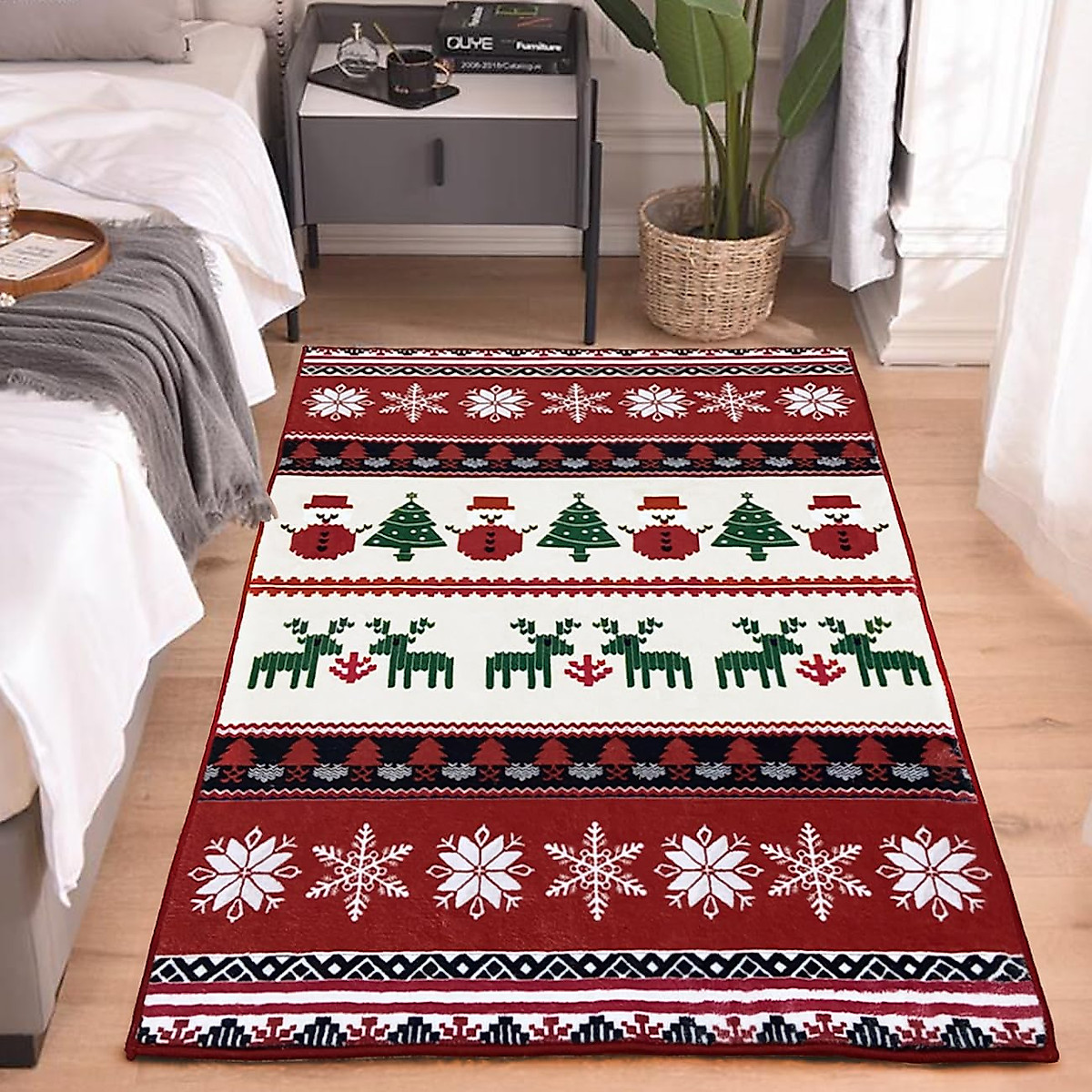 Christmas Area Rugs 4x6 Machine Washable High Traffic Xmas Door Mat Non-Slip Floor Carpet for Living Room Dining Room Bedroom Entryway & Hallway, Snow Print