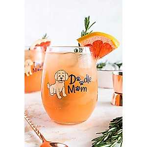 Drinking Divas - Doodle Mom - Stemless Wine Glass - Funny Gifts for Women, Mom, Best Friend, Sister, Girlfriend, Wife, Boss and Cute Dog Lovers - Unique Mother's Day, Birthday and Christmas Gift