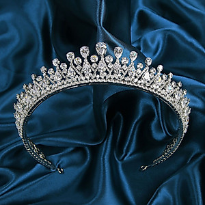 QXMYOO Vintage Women Wedding Tiaras Silver Cubic Zirconia Pageant Crowns Sweet 16 Birthday Prom Party Quinceanera Crowns Bridal Hair Accessories (Silver)