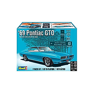 Level 4 Model Kit 1969 Pontiac GTO 2-in-1 Kit 1/24 Scale Model by Revell