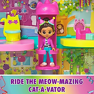 Gabby’s Dollhouse, Cakey’s Fruit Smoothie Balcony Playset, 8-Pcs with Toy Figures, Dollhouse Accessories & Sensory Play, Kids Toys for Girls & Boys 3+