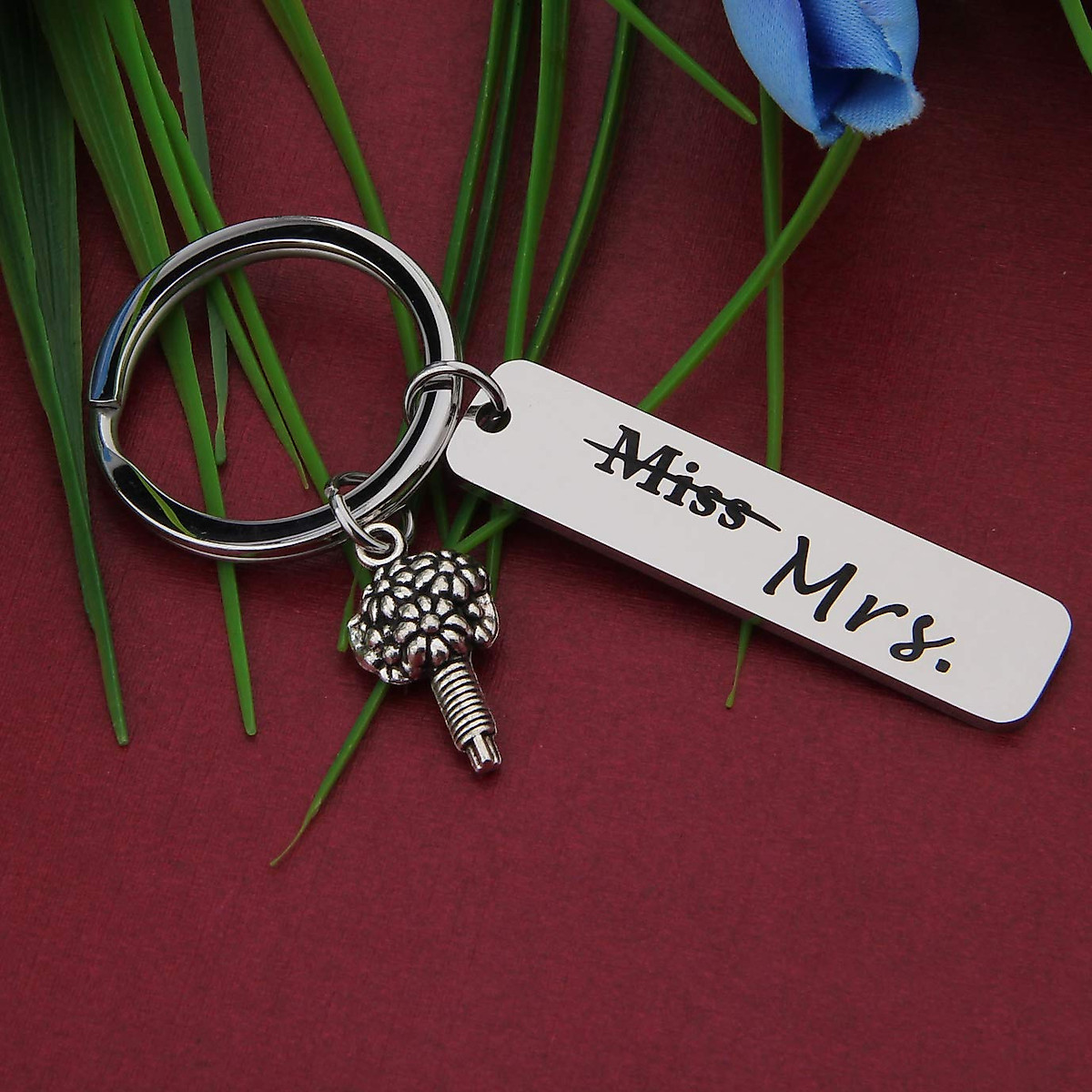 LQRI Bride Gift Miss to Mrs. Keychain Wedding Jewelry Bride To Be Gift Bridal Shower Gift (welry Bride To Be Gift Bridal Shower Gift (welry Bride To Be Gift Bridal Shower Gift (Miss to Mrs. Keychain)
