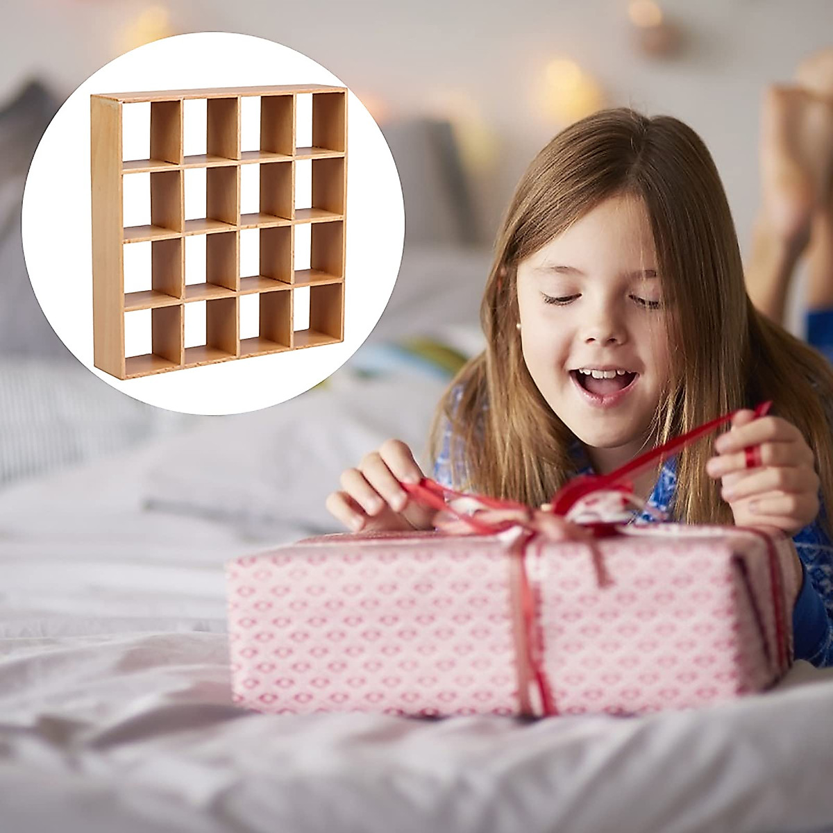 1: 12 Dollhouse Miniature Wooden Storage Rack 16 Grid Shelves Doll House Wall Rack Bookshelf Display Dollhouse Furniture Accessories