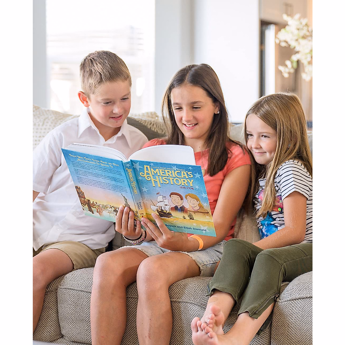 America's History: A Tuttle Twins Series of Stories (1215-1776) (The Tuttle Twins Stories)