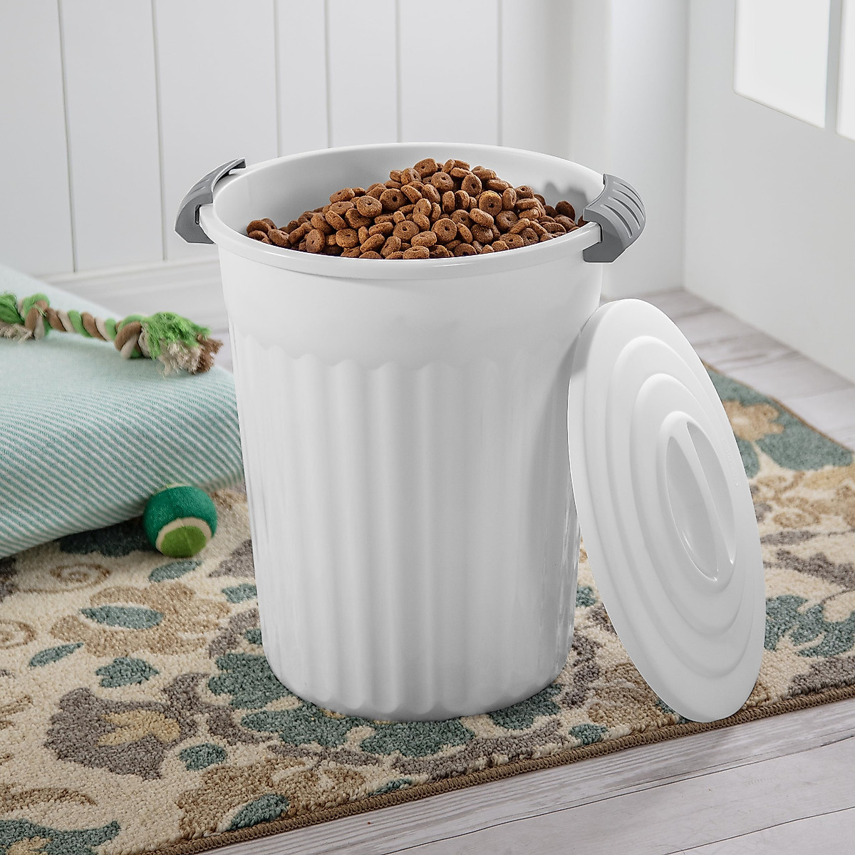 Sterilite 24 Qt Latching Utility Can w/ Lid, Bin to Store Sand, Rock Salt, Soil, Pet Food or Birdseed in the Garage or Mudroom, White, 6-Pack