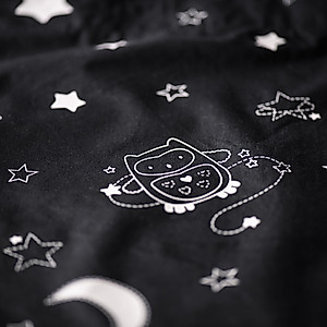 Tommee Tippee Sleeptight Portable Blackout Blind with Suction Cups, Adjustable and Lightweight, Large, 51x78 Inches