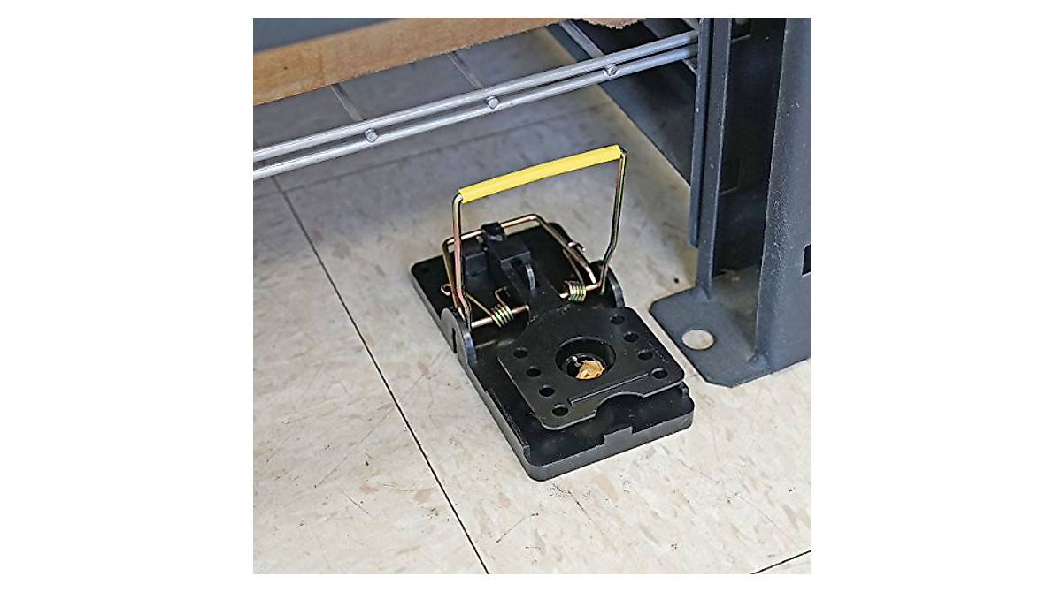 iTrap Mouse Control Snap Trap Set of 4 - Efficient and Easy
