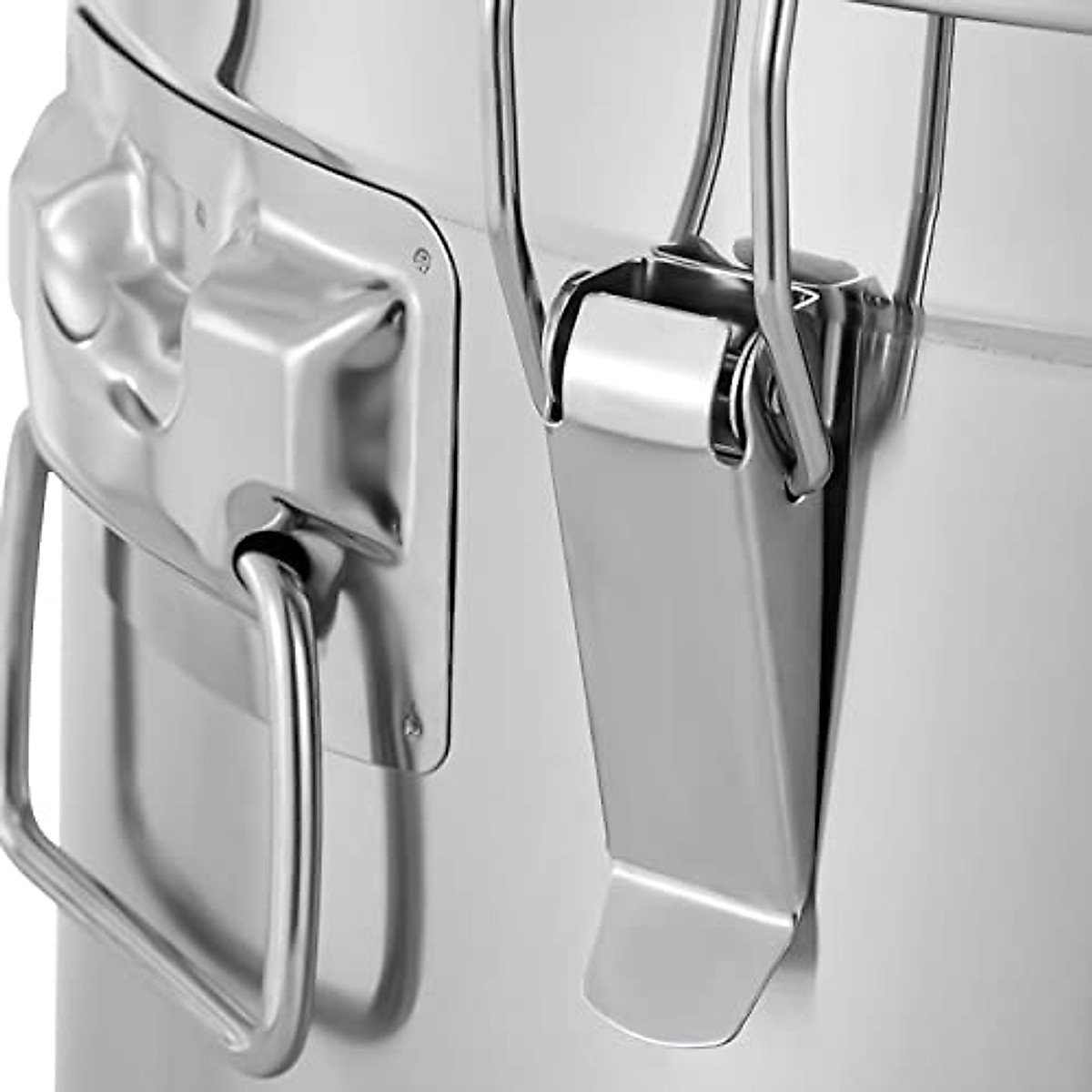 DNYSYSJ Stainless Steel Airtight Canister, Cereal Container with Airtight Lid and Handles Rice Bean Flour Oil Storage Bucket Sugar Milk Canisters for Home Kitchen Counter Storing Food (33L)