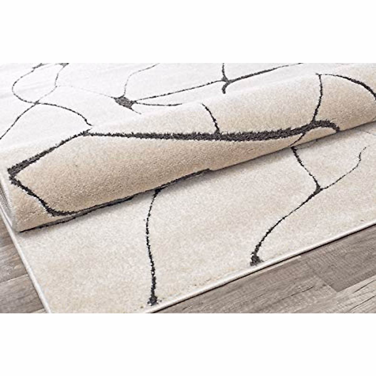 CosmoLiving by Cosmopolitan Area Rug, 5'0"x7'6", Marble