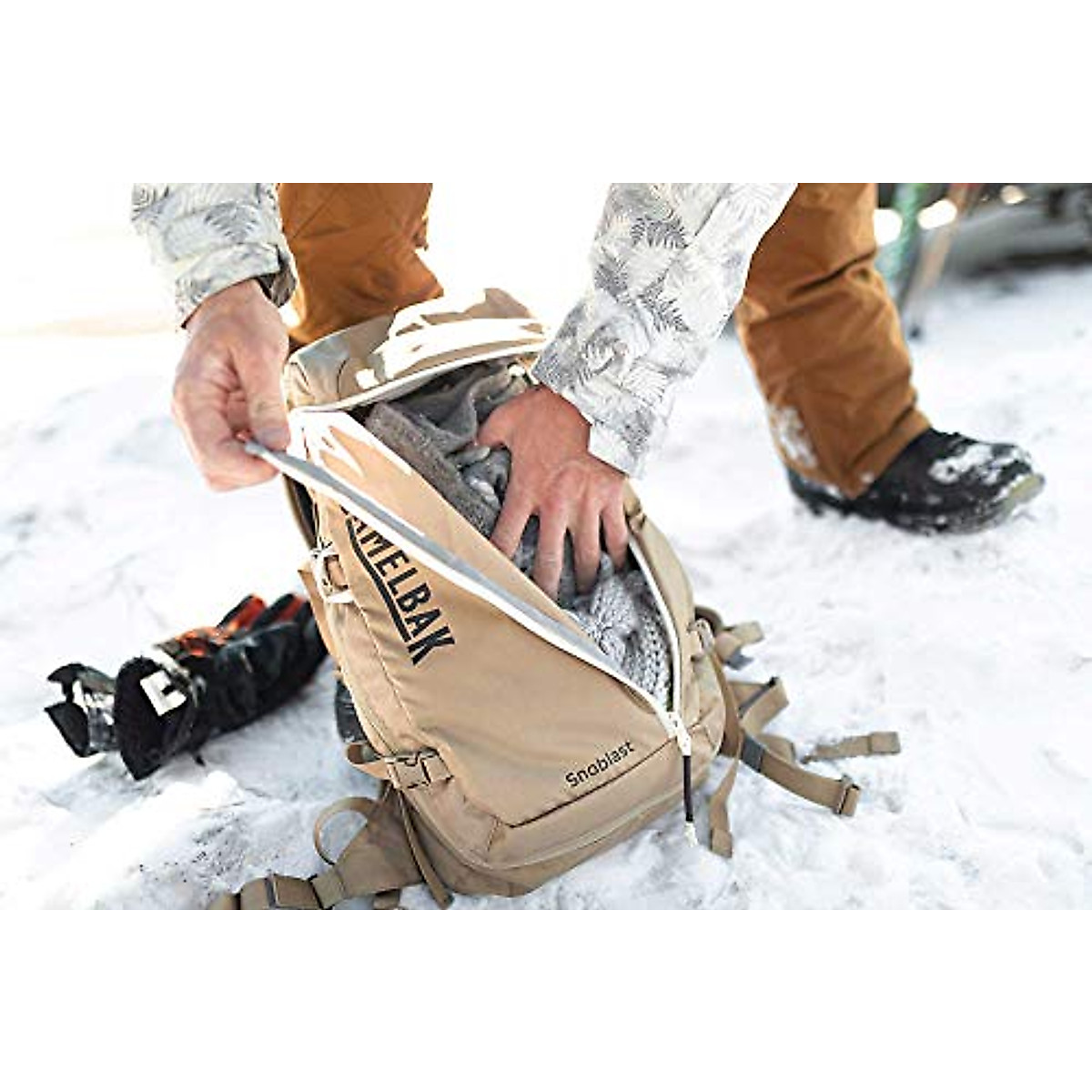 CamelBak SnoBlast 70oz Hydration Pack, Kelp/Almond Milk