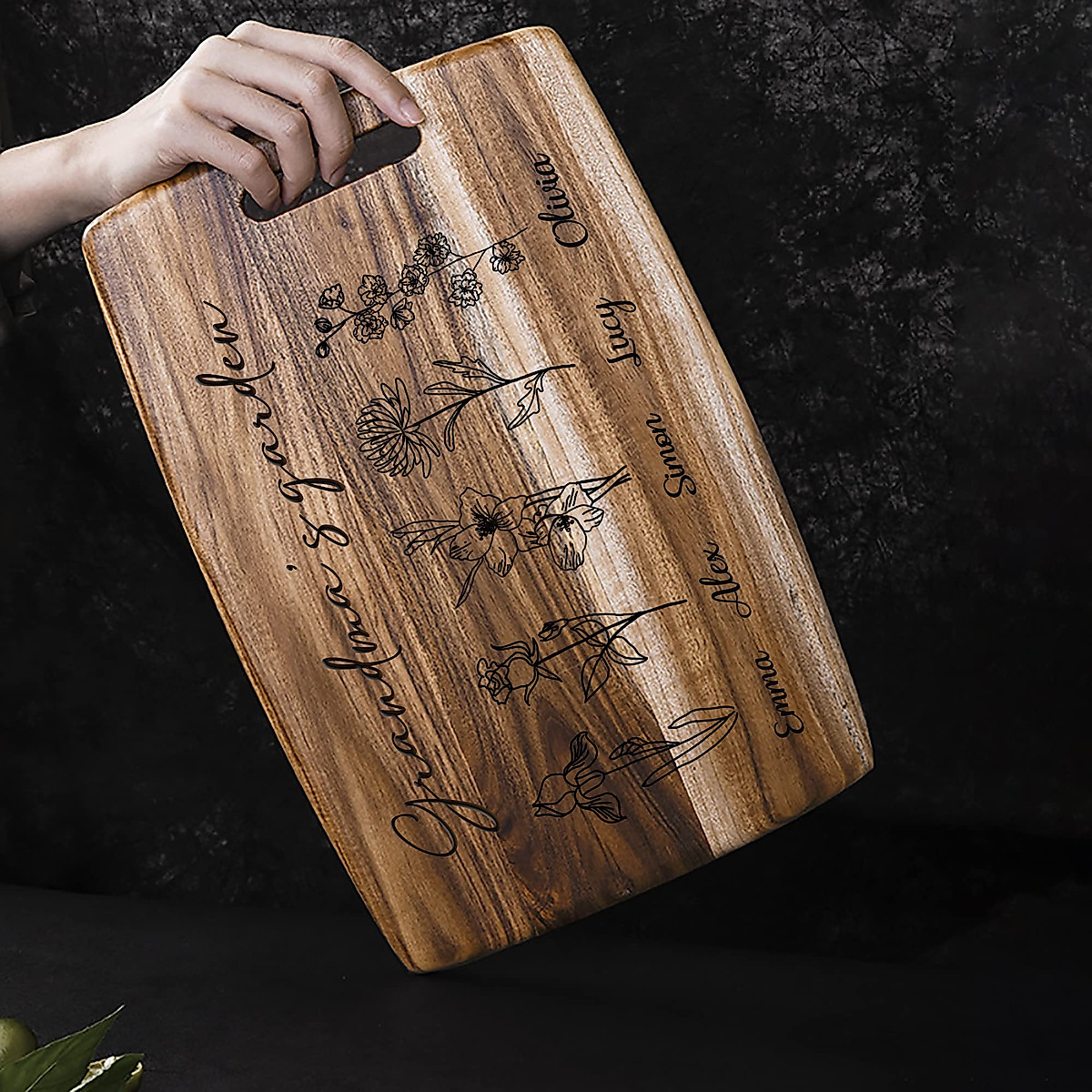 Personalized Cutting Board, Custom Grandma's Garden Cutting Board with Children's Names, Mothers Day Gifts for Mom Grandma, Housewarming Gift, Christmas Gifts, Birthday Gifts for Mom Grandma