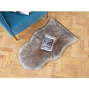 MALONGJI Luxury Soft Small Faux Sheepskin Fur Rugs Area Rug Fluffy Carpets Rug Cushion for Bedroom Living Room Anti-Skid Durable Round Rectangle Fuzzy Rug (Brown, Sheepskin Shape)