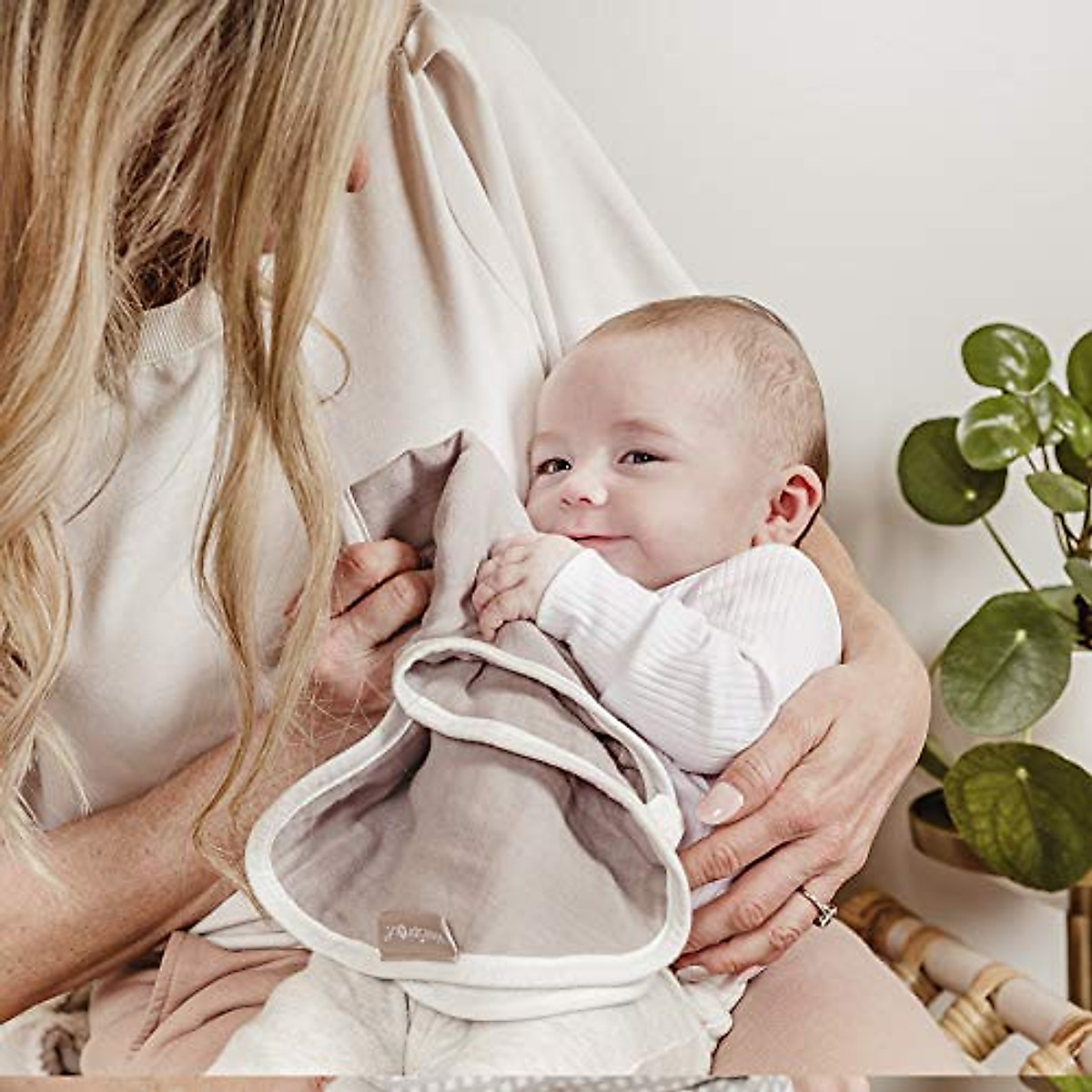 WeeSprout Unisex Set of 4 Organic Towel Cotton Burp Cloths Four Ultra-Absorbent Layers Keep Clothes Dry, Button Transforms Burp Cloth into Baby Bib, Machine Washable (Neutral Set, Full)