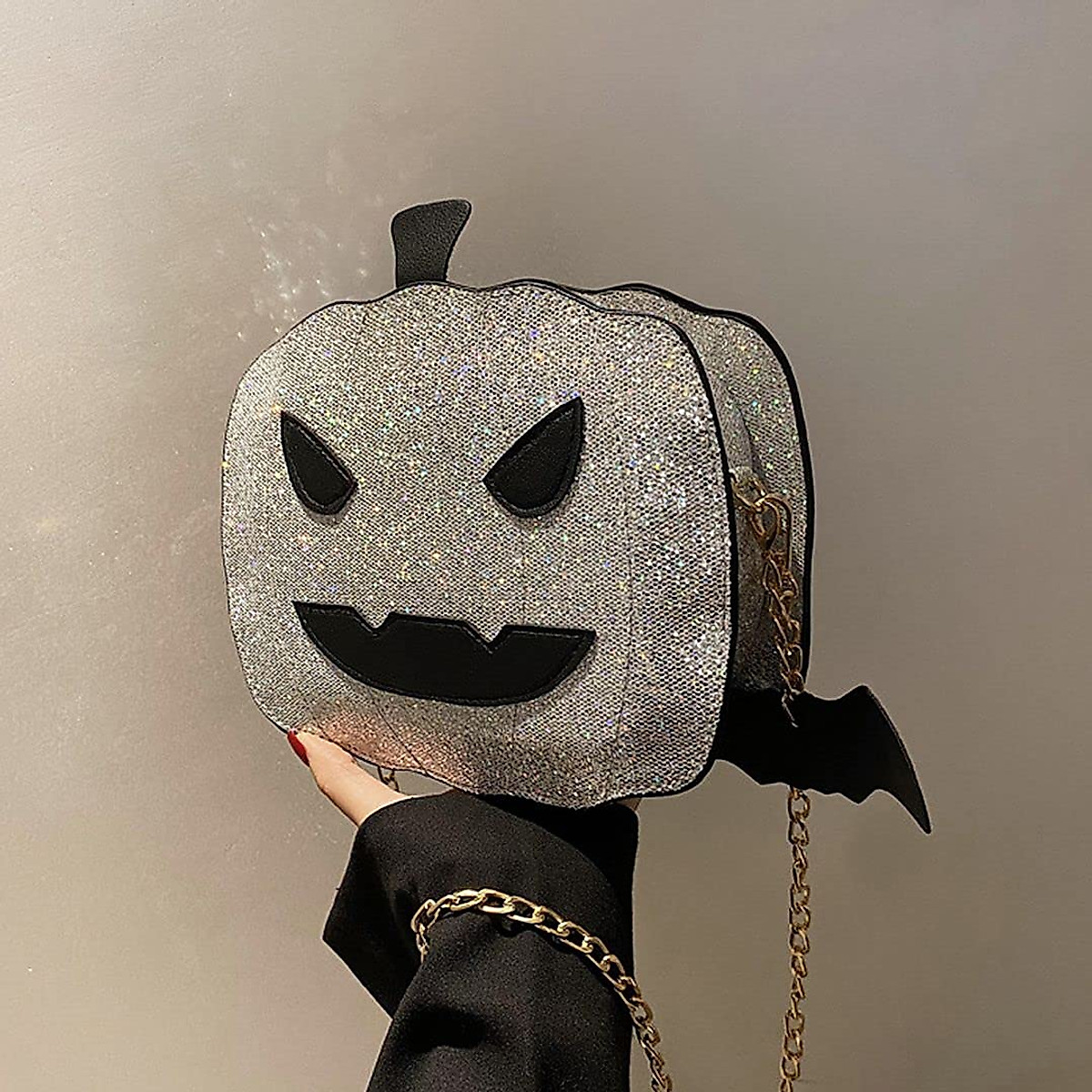 QZUnique Pumpkin Shoulder Bag, Halloween Crossbody Bags with Silver Sequin, Fashion Casual Bags with Bat Pendant for Women, Stylish Lightweight Purse