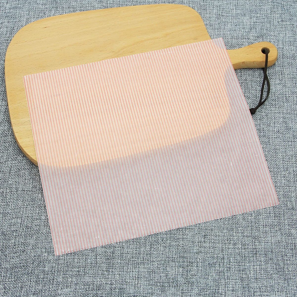 100 sheets Wax Paper Sheets Deli Wraps Basket Liners Deli Paper Sheets Squares Baking Paper Colored Parchment Paper Greaseproof for Food,Handmade Soap,Cookies and Carmels… (Pink)