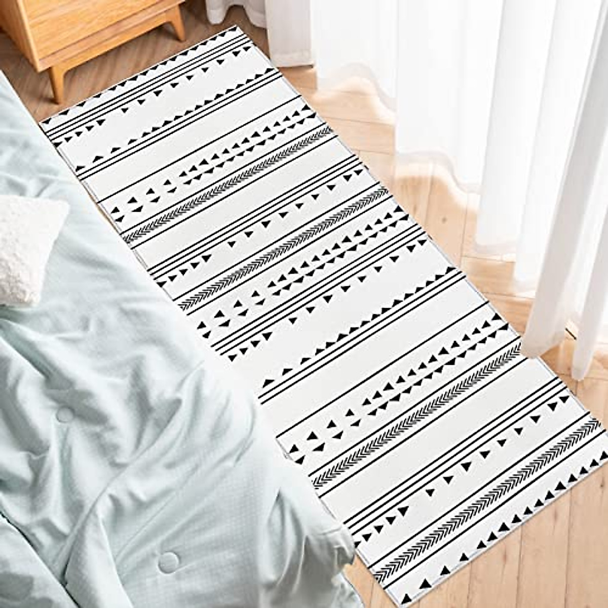 Kitchen Rugs Area Runner for Hallways Simple Geometric Boho Style Non-Slip Accent Carpet Indoor Floor Long Doormat Abstract Black and White Art Kitchen Mats Laundry Room Rug Entryway Runners