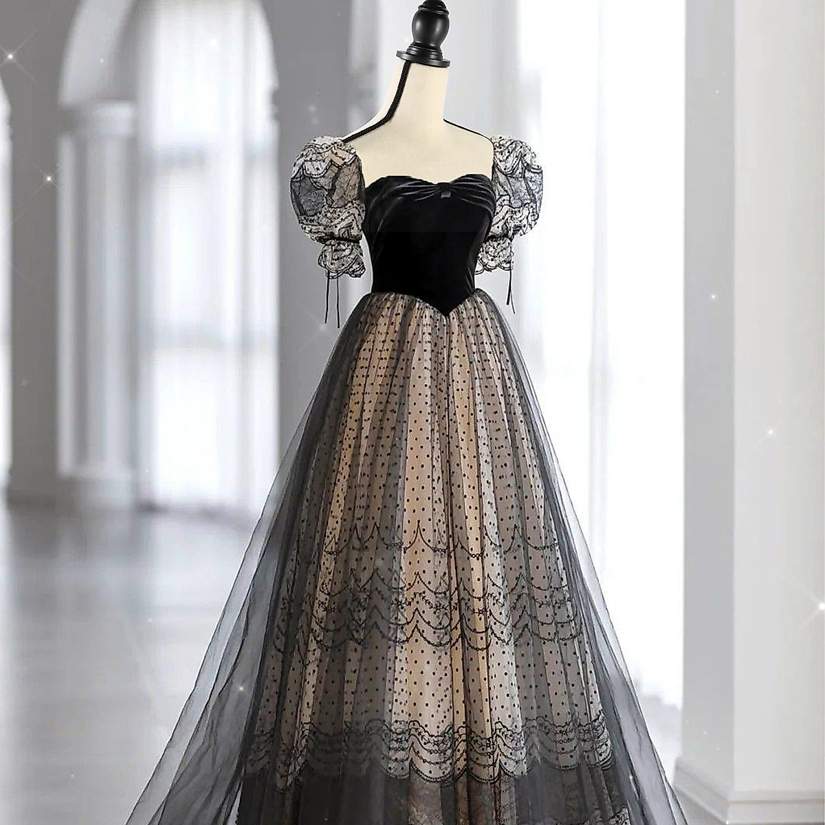 Female Dress Form Mannequin Torso Adjustable Height Mannequin Body with Tripod Stand for Clothing Dress Jewelry Display, Beige