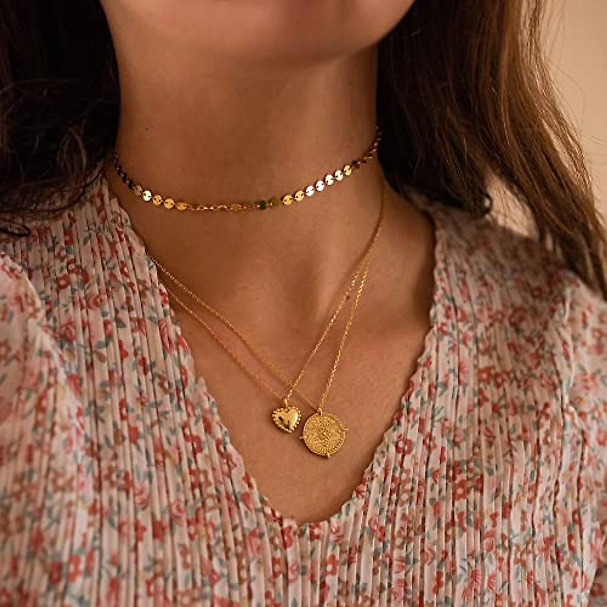 Tewiky Dainty Gold Necklace, Cute Necklaces for Teen Girls 14k Gold Plated Cute Heart Choker Necklaces Trendy Y2K Jewelry Delicate Gold Necklace for Women Girls