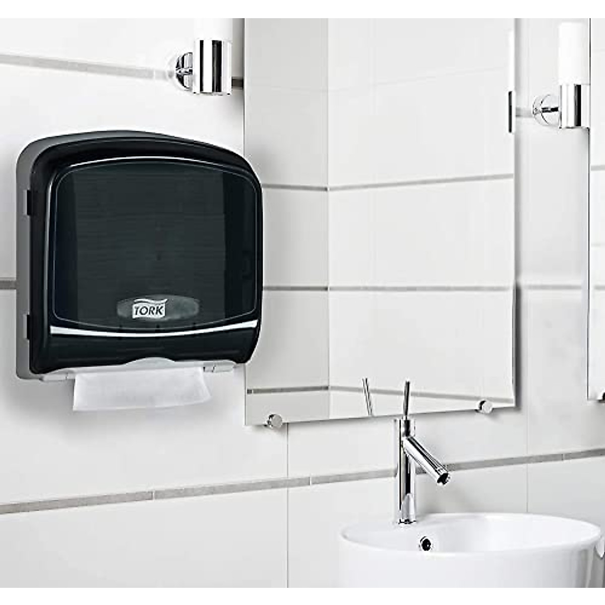 Tork Xpress Soft Multifold Hand Towel White H2, Premium, Absorbent, 16 x 135 Sheets, MB578