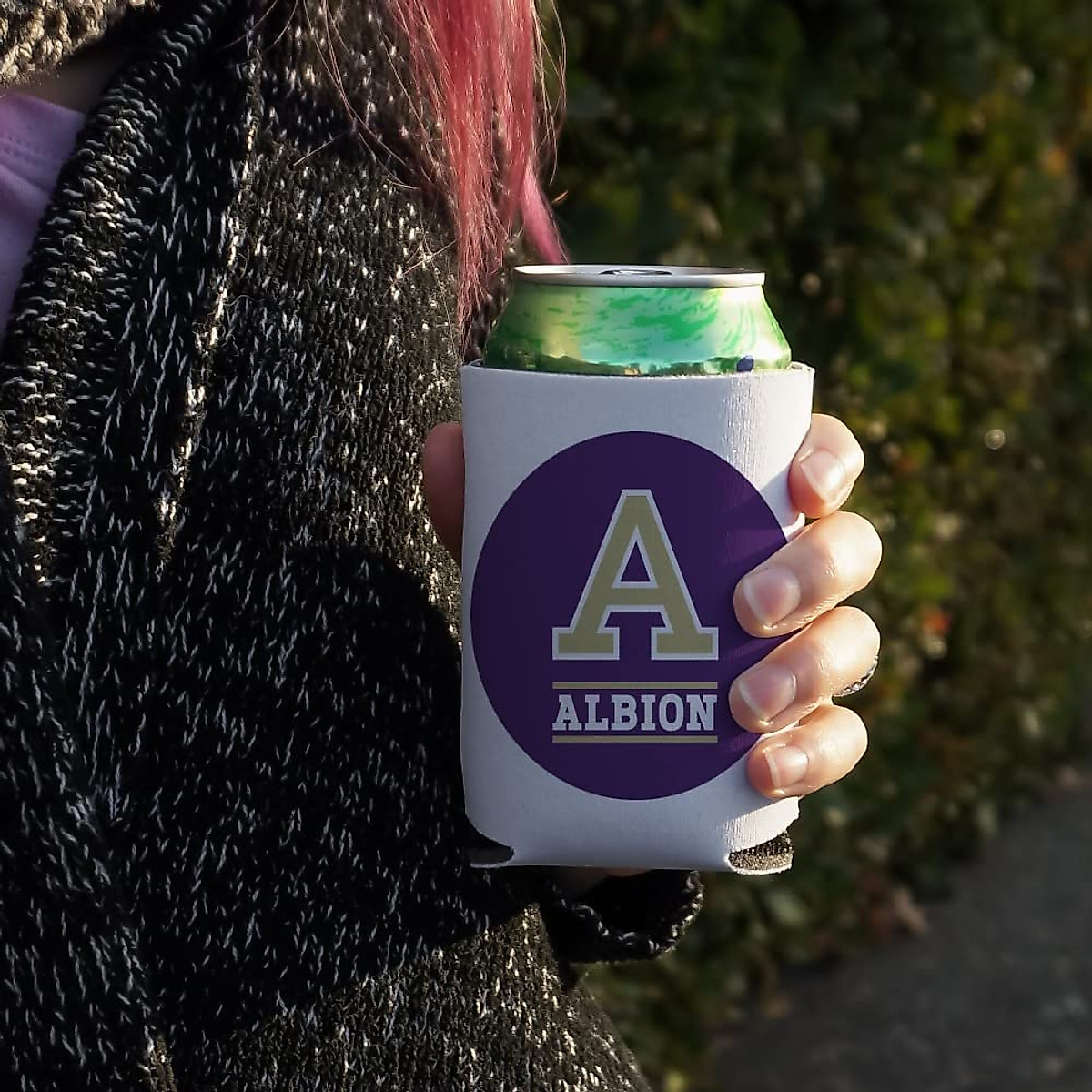 Albion College Primary Logo Can Cooler - Drink Sleeve Hugger Collapsible Insulator - Beverage Insulated Holder