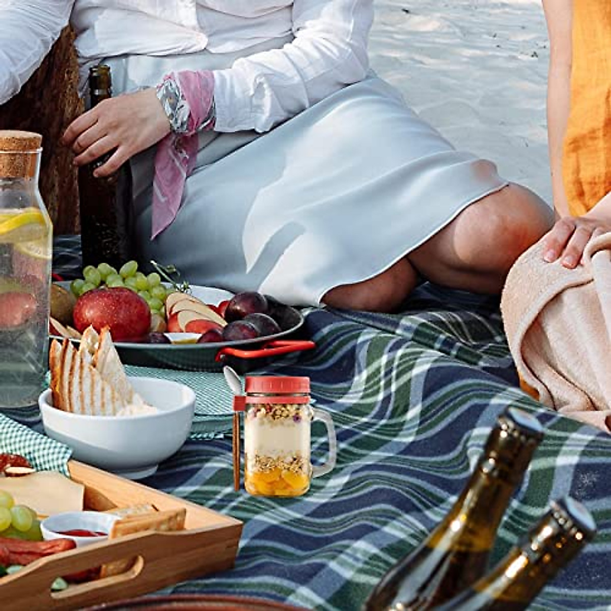 Yogurt Containers, 2 Pieces Oats Jars,480ml Glass Oatmeal Jars, Long Lasting Overnight Oats Jars, Anti Scald Design Yougurt Cups with Lids and Spoons, Breakfast Cups for Smoothies Drinks Juices