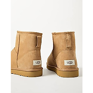 UGG Women's Classic Mini II Boots, Chestnut, Tan, 7 Medium US