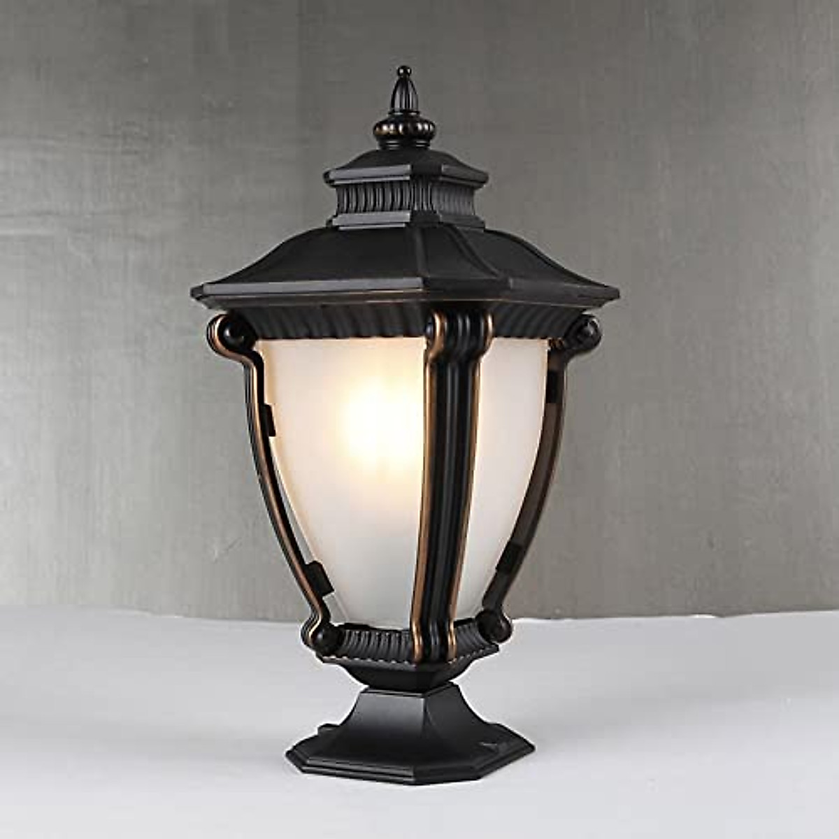 MODEBHD Continental Aluminum Bronze Glass Lantern Outdoor Table Lamp Column Light Aluminum IP54 Waterproof Villa Patio Park Garden Lawn Street Post Light E27 Decoration Illumination Bollard Lamps