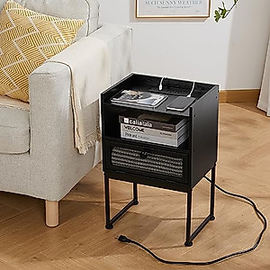 ZEXVIDA Small End Table Nightstand with Charging Station for Small Space,Bedside Table with Storage, Modern Industrial Sofa End Table for Small Place Living Room Bedroom Apartment,Black