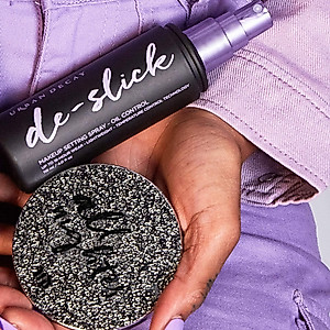 Urban Decay De-Slick Oil Control Matte Makeup Setting Spray - Travel Size - Controls Oil, Blocks Shine & Locks Makeup in Place - Oil-Free, Microfine Face Mist - 1.0 fl. oz