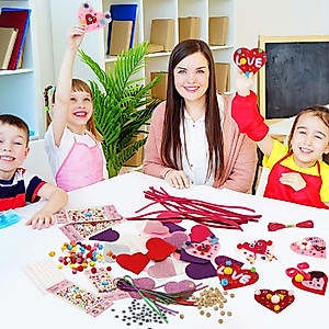 400 Pieces DIY Valentines Heart Craft Set DIY Felt Heart/Owl Craft Supplies Assorted Heart Shapes Felt with Pom Poms Cleaners Googly Eyes for Valentines Party Favor Decoration (Heart)