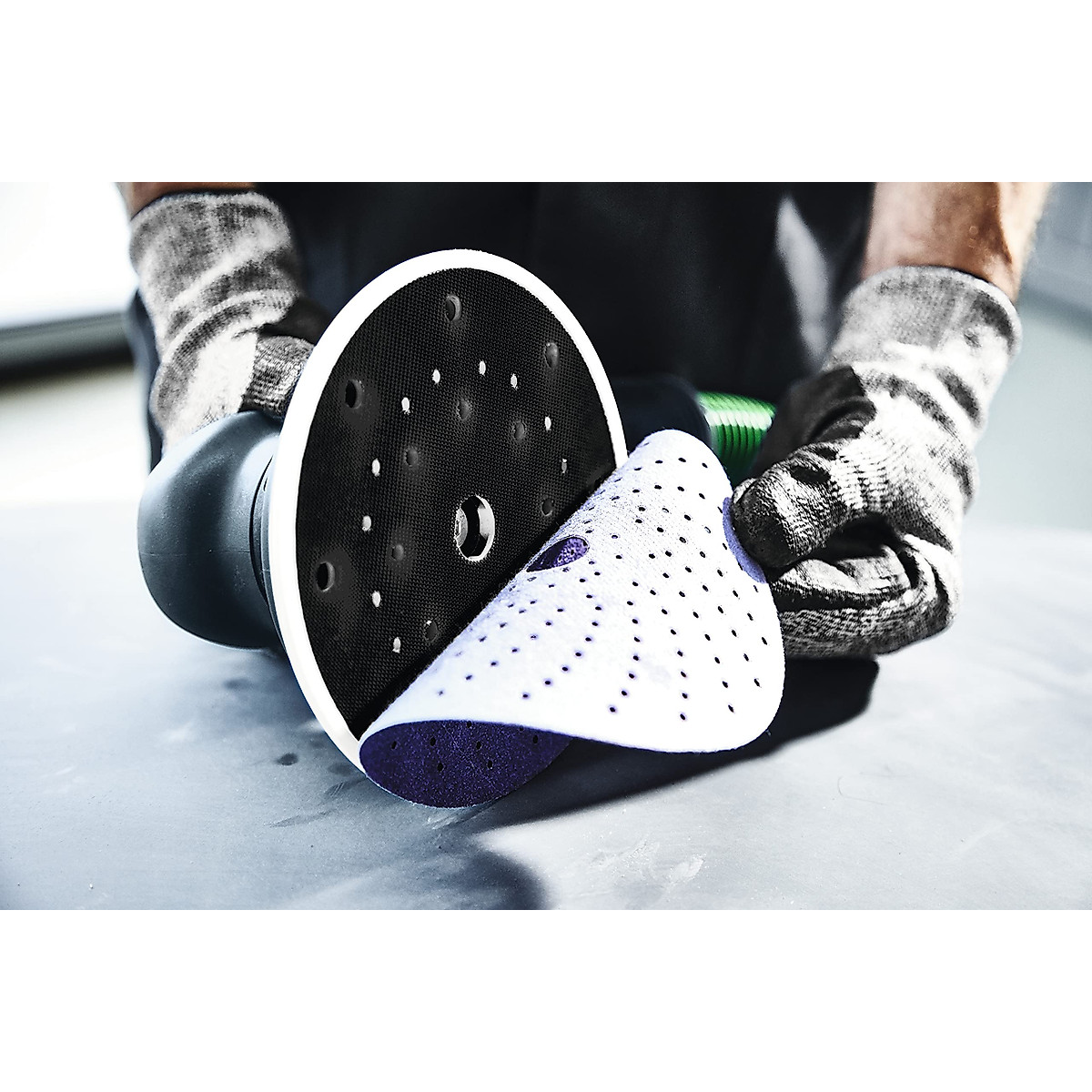 3M Hookit Finishing Film Abrasive Disc 260L, 00910, 3 in, P800, 50 discs per carton