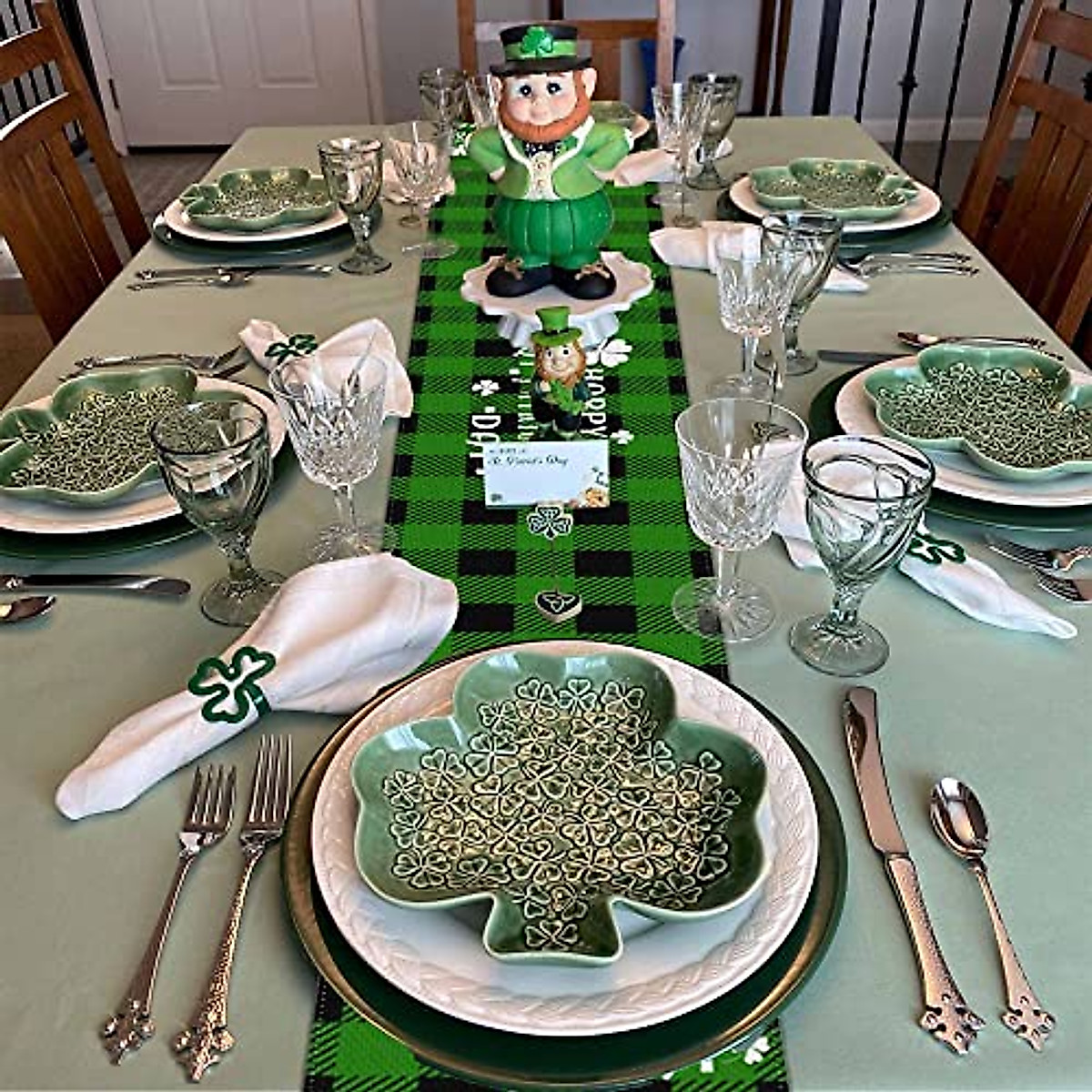 St Patricks Table Runner, Cozy Zestie Spring Green Shamrock Burlap Table Runners Holiday Day Decoration Kitchen Dining Buffalo Plaid Lucky Clover Table Runners for Home Party Decor 13 x 72 Inch
