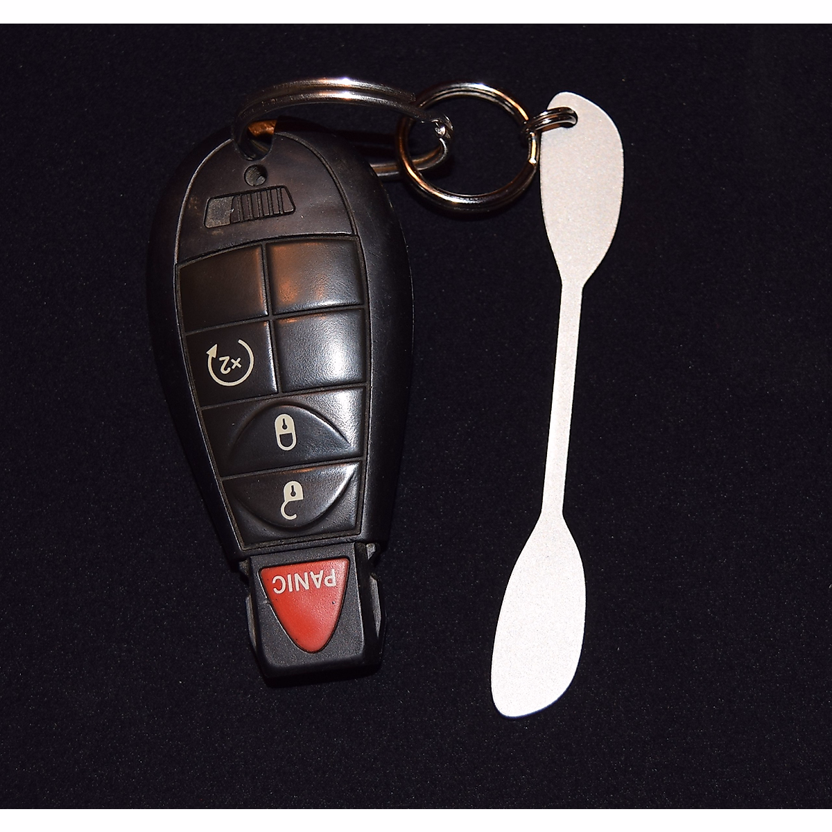 EmersonOutDoors Kayak Paddle Key Chain Durable 304 Stainless Steel Laser Cut and Hand Finished to a Matte/Satin Finish Kayak Accessories Gift